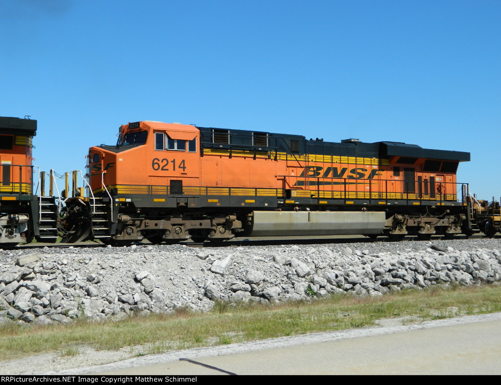 BNSF 6214